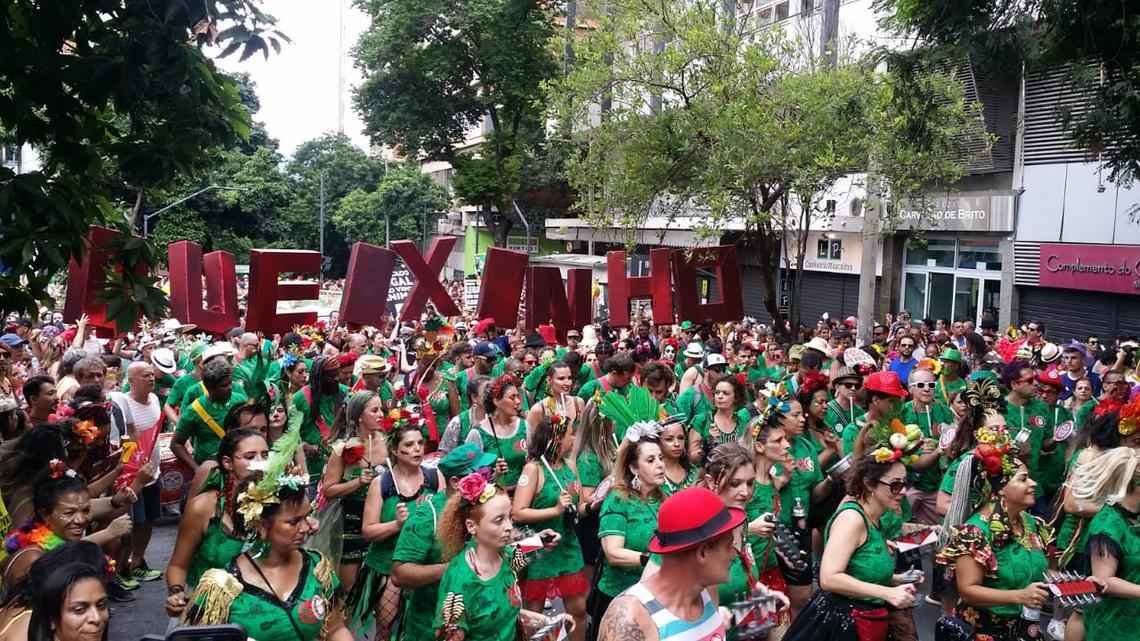 Criado em 2009, Unidos do Samba Queixinho leva alegria às ruas de BH