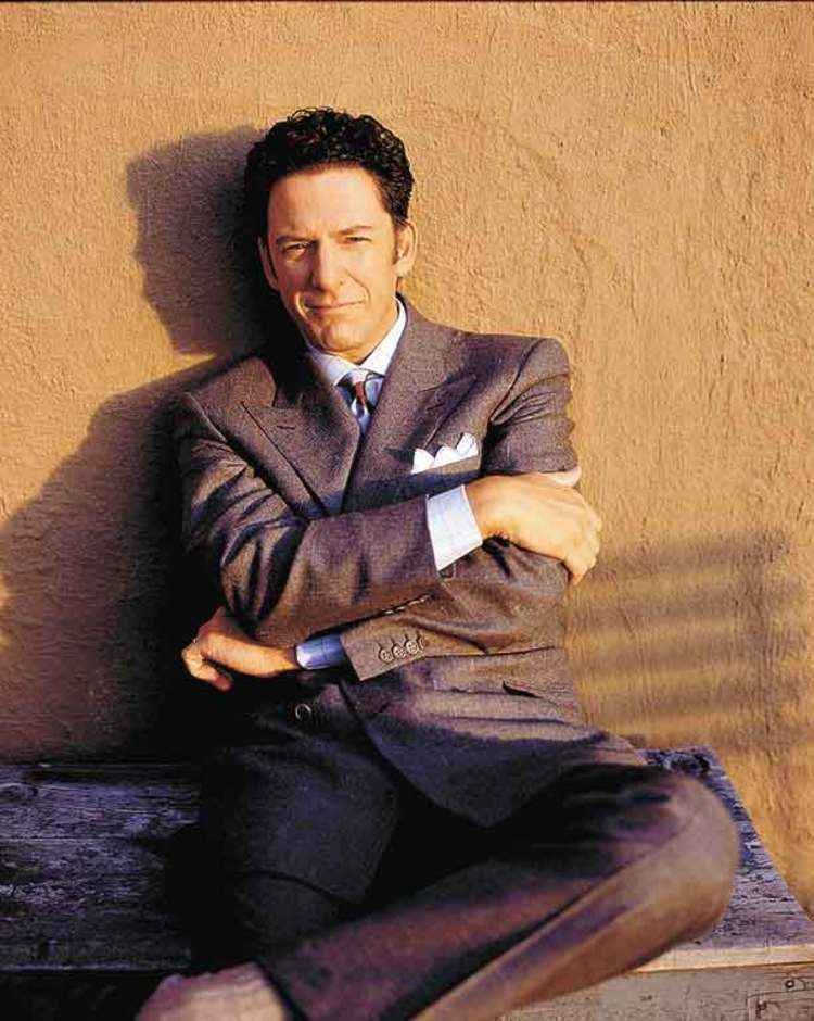 John Pizzarelli mostra ao público de BH repertório do disco 'Midnight ...