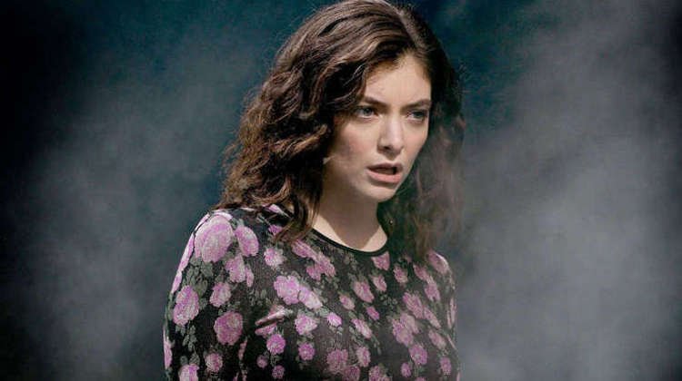 Com 'Melodrama', Lorde lidera pela primeira vez lista de mais vendidos