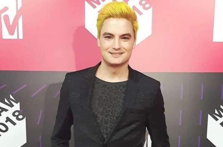 Felipe Neto é vaiado ao receber principal prêmio do MTV MIAW