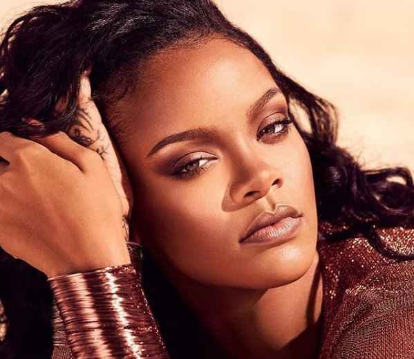 Rihanna confirma que novo álbum será de reggae e pode se chamar 'R9'