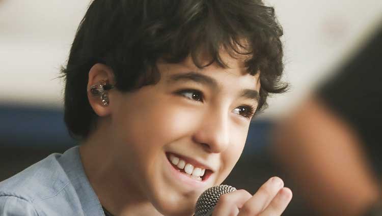 Enzo Rabelo lança "Serumaninho"